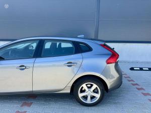 Pelēks Volvo V40 2016 Šauļi, ar dzinēja tilpumu 1.97 L un nobraukumu 218 tūkst. km par 5950 €, foto 9 vietnē AUTOMOTO.COM.LV