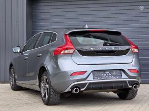 Grey Volvo V40 2016 in Kaunas, with an engine capacity of 2.00 L and mileage of 300 thousand km for 7250 €, photo 3 on AUTOMOTO.COM.LV