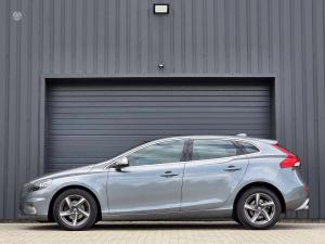 Grey Volvo V40 2016 in Kaunas, with an engine capacity of 2.00 L and mileage of 300 thousand km for 7250 €, photo 7 on AUTOMOTO.COM.LV