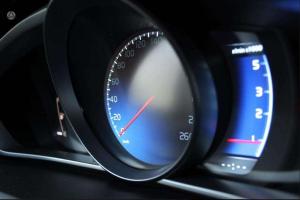 Grey Volvo V40 2016 in Kaunas, with an engine capacity of 2.00 L and mileage of 300 thousand km for 7250 €, photo 19 on AUTOMOTO.COM.LV