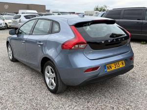 Grey Volvo V40 2016 in Kaunas, with an engine capacity of 1.97 L and mileage of 232 thousand km for 6150 €, photo 4 on AUTOMOTO.COM.LV