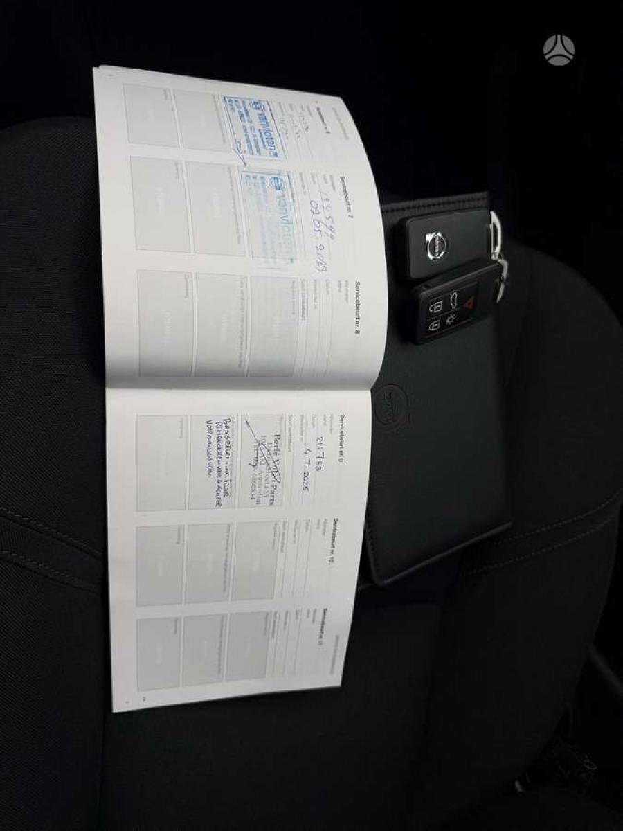 Grey Volvo V40 2016 in Kaunas, with an engine capacity of 1.97 L and mileage of 232 thousand km for 6150 €, photo 13 on AUTOMOTO.COM.LV