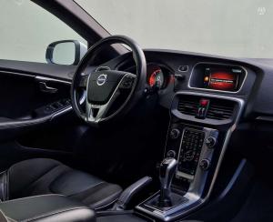 Grey Volvo V40 2016 in Kaunas, with an engine capacity of 2.00 L and mileage of 300 thousand km for 7250 €, photo 13 on AUTOMOTO.COM.LV