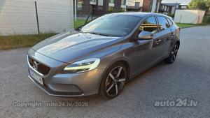 Pelēks Volvo V40 2016 Tallina, ar dzinēja tilpumu 2.00 L un nobraukumu 145 tūkst. km par 9990 €, foto  vietnē AUTOMOTO.COM.LV