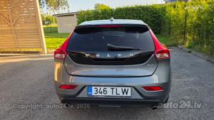 Pelēks Volvo V40 2016 Tallina, ar dzinēja tilpumu 2.00 L un nobraukumu 145 tūkst. km par 9990 €, foto 5 vietnē AUTOMOTO.COM.LV
