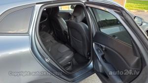 Pelēks Volvo V40 2016 Tallina, ar dzinēja tilpumu 2.00 L un nobraukumu 145 tūkst. km par 9990 €, foto 12 vietnē AUTOMOTO.COM.LV