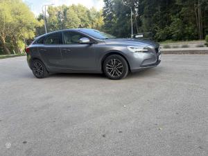 Pelēks Volvo V40 2016 Palanga, ar dzinēja tilpumu 1.97 L un nobraukumu 302 tūkst. km par 9500 €, foto  vietnē AUTOMOTO.COM.LV