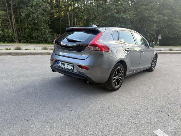 Grey Volvo V40 2016 in Palanga, with an engine capacity of 1.97 L and mileage of 302 thousand km for 9500 €, photo 3 on AUTOMOTO.COM.LV