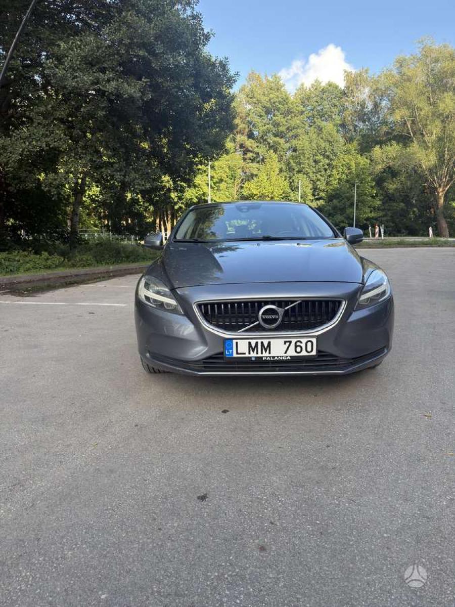 Grey Volvo V40 2016 in Palanga, with an engine capacity of 1.97 L and mileage of 302 thousand km for 9500 €, photo 5 on AUTOMOTO.COM.LV