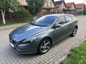 Grey Volvo V40 2016 in Klaipeda, with an engine capacity of 1.97 L and mileage of 179 thousand km for 7650 €, photo  on AUTOMOTO.COM.LV
