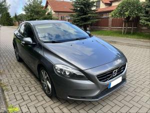 Grey Volvo V40 2016 in Klaipeda, with an engine capacity of 1.97 L and mileage of 179 thousand km for 7650 €, photo 3 on AUTOMOTO.COM.LV
