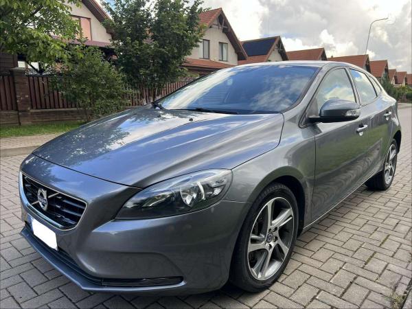 Pelēks Volvo V40 2016 Klaipėda, ar dzinēja tilpumu 1.97 L un nobraukumu 179 tūkst. km par 7650 €, foto 5 vietnē AUTOMOTO.COM.LV