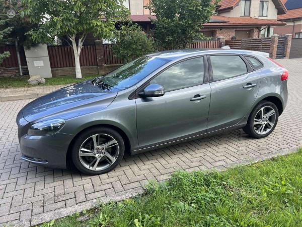 Pelēks Volvo V40 2016 Klaipėda, ar dzinēja tilpumu 1.97 L un nobraukumu 179 tūkst. km par 7650 €, foto 6 vietnē AUTOMOTO.COM.LV
