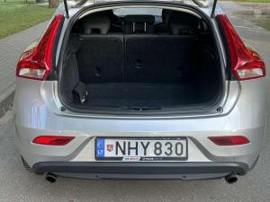 Pelēks Volvo V40 2016 Viļņa, ar dzinēja tilpumu 1.98 L un nobraukumu 242 tūkst. km par 7499 €, foto 8 vietnē AUTOMOTO.COM.LV