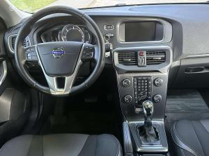 Pelēks Volvo V40 2016 Viļņa, ar dzinēja tilpumu 1.98 L un nobraukumu 242 tūkst. km par 7499 €, foto 9 vietnē AUTOMOTO.COM.LV