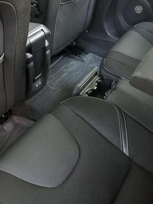 Pelēks Volvo V40 2016 Viļņa, ar dzinēja tilpumu 1.98 L un nobraukumu 242 tūkst. km par 7499 €, foto 13 vietnē AUTOMOTO.COM.LV