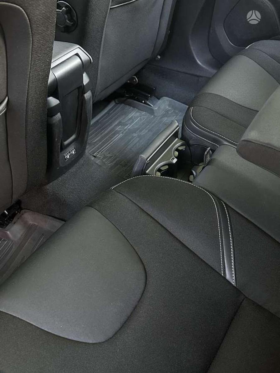 Pelēks Volvo V40 2016 Viļņa, ar dzinēja tilpumu 1.98 L un nobraukumu 242 tūkst. km par 7499 €, foto 13 vietnē AUTOMOTO.COM.LV