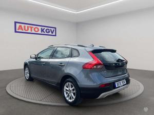 Grey Volvo V40 2016 in Kaunas, with an engine capacity of 2.00 L and mileage of 294 thousand km for 6999 €, photo 4 on AUTOMOTO.COM.LV