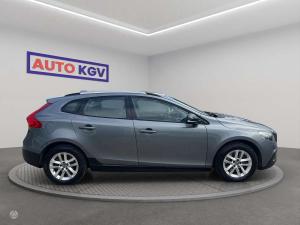 Grey Volvo V40 2016 in Kaunas, with an engine capacity of 2.00 L and mileage of 294 thousand km for 6999 €, photo 7 on AUTOMOTO.COM.LV