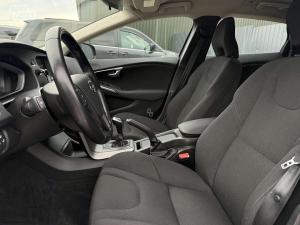 Grey Volvo V40 2016 in Kaunas, with an engine capacity of 2.00 L and mileage of 232 thousand km for 5900 €, photo 24 on AUTOMOTO.COM.LV