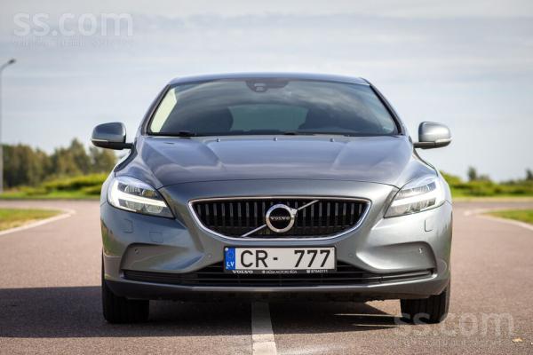 Pelēks Volvo V40 2016 Bauska, ar dzinēja tilpumu 2.00 L un nobraukumu 160 tūkst. km par 9350 €, foto 6 vietnē AUTOMOTO.COM.LV