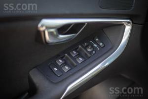 Серый Вольво В40 2016 в Бауска, объемом двигателя 2.00 л и пробегом 160 тыс. км за 9350 €, фото 10 на AUTOMOTO.COM.LV