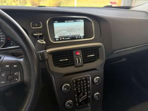 Grey Volvo V40 2016 in Taurage, with an engine capacity of 1.97 L and mileage of 232 thousand km for 5700 €, photo 19 on AUTOMOTO.COM.LV