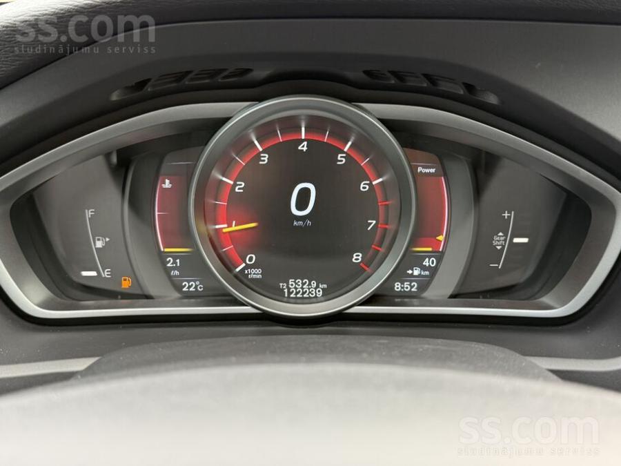 Серый Вольво В40 2016 в Рига, объемом двигателя 2.00 л и пробегом 122 тыс. км за 10900 €, фото 17 на AUTOMOTO.COM.LV