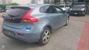 Grey Volvo V40 2016 in Panevezys, with an engine capacity of 1.97 L and mileage of 310 thousand km for 3100 €, photo 6 on AUTOMOTO.COM.LV