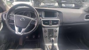 Grey Volvo V40 2016 in Panevezys, with an engine capacity of 1.97 L and mileage of 310 thousand km for 3100 €, photo 8 on AUTOMOTO.COM.LV