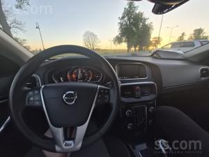 Серый Вольво В40 2017 в Даугавпилс, объемом двигателя 2.00 л и пробегом 223 тыс. км за 9200 €, фото 7 на AUTOMOTO.COM.LV