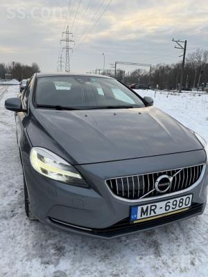 Grey Volvo V40 2017 in Riga, with an engine capacity of 2.00 L and mileage of 283 thousand km for 8800 €, photo  on AUTOMOTO.COM.LV