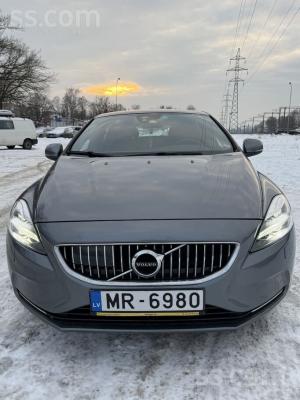 Серый Вольво В40 2017 в Рига, объемом двигателя 2.00 л и пробегом 283 тыс. км за 8800 €, фото 3 на AUTOMOTO.COM.LV