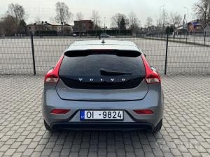 Pelēks Volvo V40 2017 Jelgava, ar dzinēja tilpumu 2.00 L un nobraukumu 234 tūkst. km par 10900 €, foto 8 vietnē AUTOMOTO.COM.LV