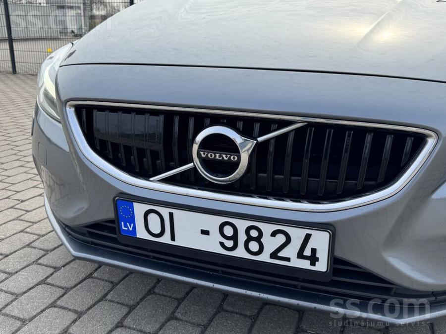 Pelēks Volvo V40 2017 Jelgava, ar dzinēja tilpumu 2.00 L un nobraukumu 234 tūkst. km par 10900 €, foto 12 vietnē AUTOMOTO.COM.LV