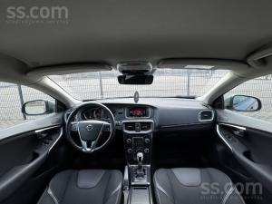 Pelēks Volvo V40 2017 Jelgava, ar dzinēja tilpumu 2.00 L un nobraukumu 234 tūkst. km par 10900 €, foto 13 vietnē AUTOMOTO.COM.LV