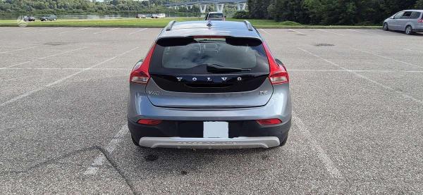 Pelēks Volvo V40 2017 Jurbarkas, ar dzinēja tilpumu 2.00 L un nobraukumu 268 tūkst. km par 7300 €, foto 6 vietnē AUTOMOTO.COM.LV