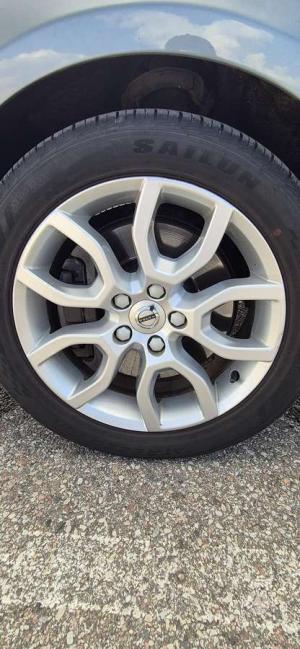 Pelēks Volvo V40 2017 Jurbarkas, ar dzinēja tilpumu 2.00 L un nobraukumu 268 tūkst. km par 7300 €, foto 9 vietnē AUTOMOTO.COM.LV