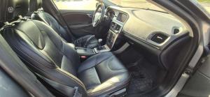 Pelēks Volvo V40 2017 Jurbarkas, ar dzinēja tilpumu 2.00 L un nobraukumu 268 tūkst. km par 7300 €, foto 20 vietnē AUTOMOTO.COM.LV