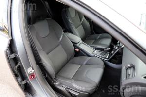 Pelēks Volvo V40 2017 Tukums, ar dzinēja tilpumu 2.00 L un nobraukumu 223 tūkst. km par 10200 €, foto 10 vietnē AUTOMOTO.COM.LV