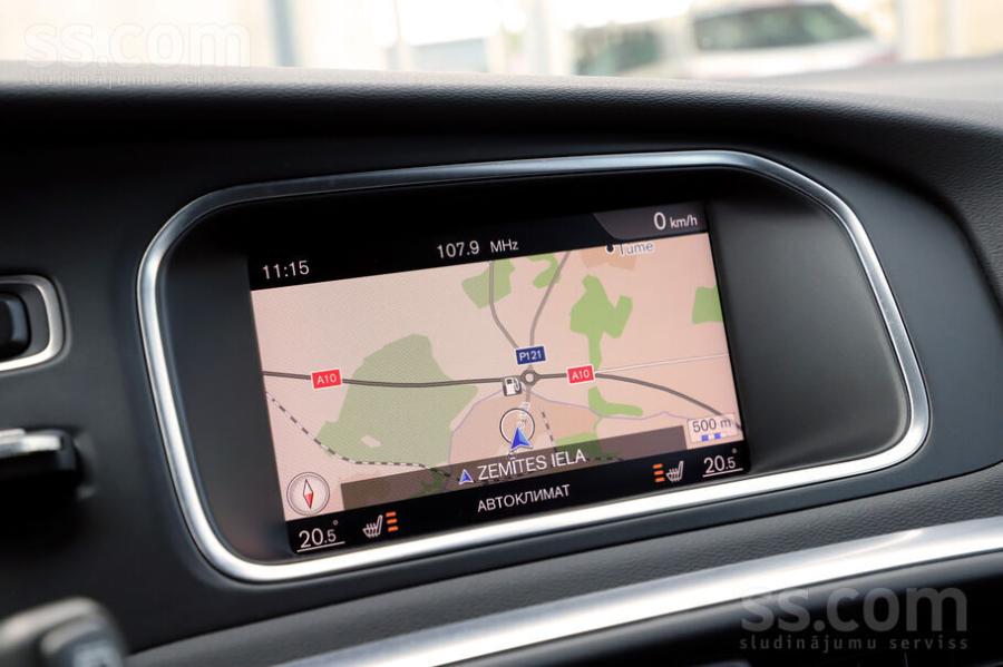 Pelēks Volvo V40 2017 Tukums, ar dzinēja tilpumu 2.00 L un nobraukumu 223 tūkst. km par 10200 €, foto 14 vietnē AUTOMOTO.COM.LV