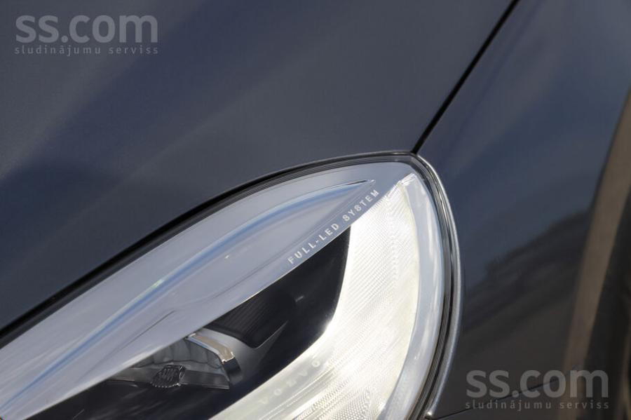 Pelēks Volvo V40 2017 Tukums, ar dzinēja tilpumu 2.00 L un nobraukumu 223 tūkst. km par 10200 €, foto 20 vietnē AUTOMOTO.COM.LV