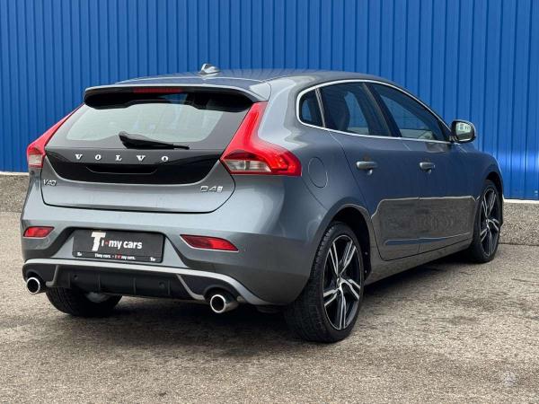 Grey Volvo V40 2018 in Kaunas, with an engine capacity of 1.97 L and mileage of 208 thousand km for 12500 €, photo 2 on AUTOMOTO.COM.LV