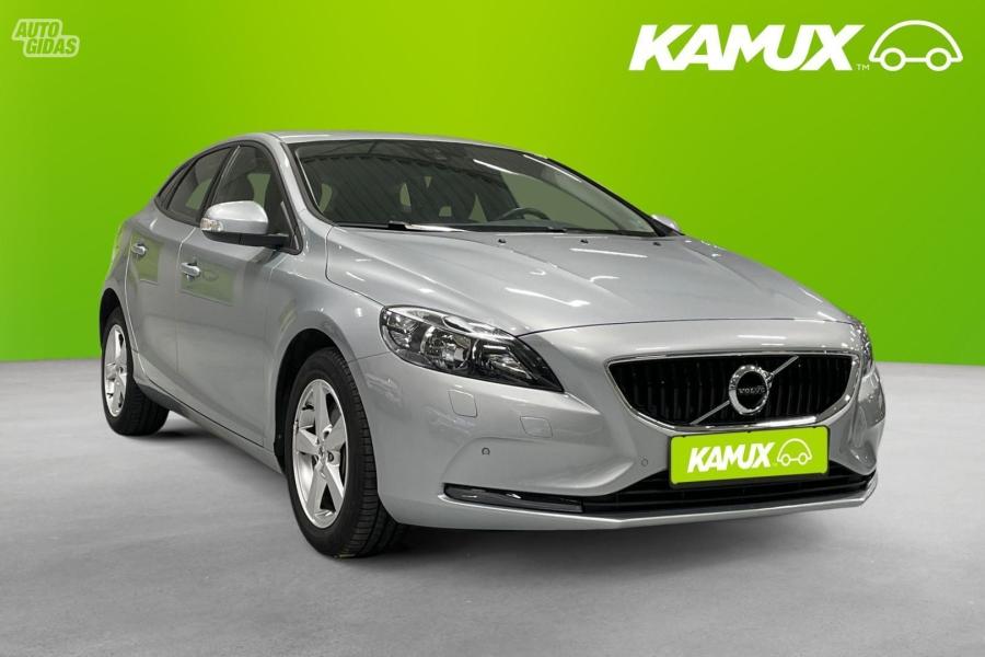 Grey Volvo V40 2018 in Kaunas, with an engine capacity of 0.00 L and mileage of 30 thousand km for 22635 €, photo 1 on AUTOMOTO.COM.LV