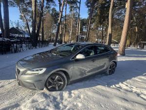 Grey Volvo V40 2018 in Kaunas, with an engine capacity of 1.97 L and mileage of 201 thousand km for 11950 €, photo 3 on AUTOMOTO.COM.LV