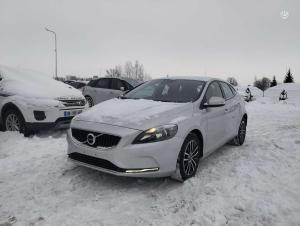 Grey Volvo V40 2018 in Taurage, with an engine capacity of 2.00 L and mileage of 180 thousand km for 6500 €, photo  on AUTOMOTO.COM.LV