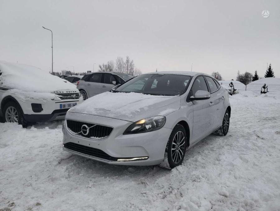 Pelēks Volvo V40 2018 Tauragė, ar dzinēja tilpumu 2.00 L un nobraukumu 180 tūkst. km par 6500 €, foto 1 vietnē AUTOMOTO.COM.LV