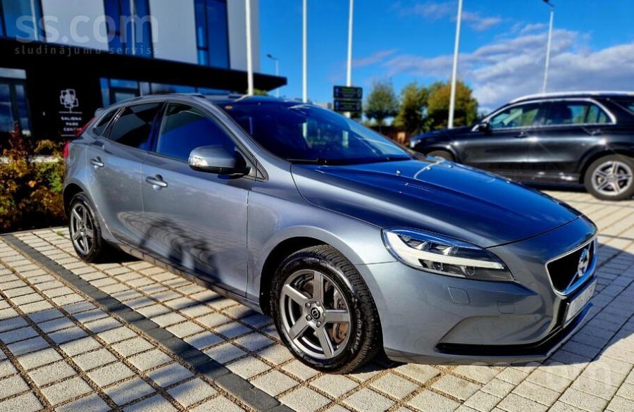 Pelēks Volvo V40 2018 Rīga, ar dzinēja tilpumu 2.00 L un nobraukumu 148 tūkst. km par 10750 €, foto 5 vietnē AUTOMOTO.COM.LV