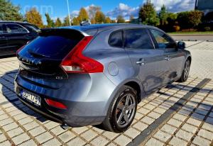 Pelēks Volvo V40 2018 Rīga, ar dzinēja tilpumu 2.00 L un nobraukumu 148 tūkst. km par 10750 €, foto 7 vietnē AUTOMOTO.COM.LV