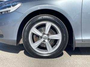 Grey Volvo V40 2018 in Riga, with an engine capacity of 2.00 L and mileage of 146 thousand km for 11490 €, photo 16 on AUTOMOTO.COM.LV